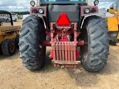 International 986 Tractor w/Loader, 2WD, 2 Hyds., - Hamilton-Maring ...