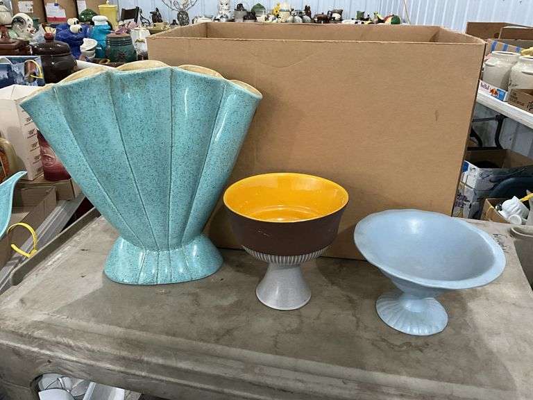 Red Wing Blue Fan Vase,(2) Redwing Pottery Serving - Hamilton-Maring ...