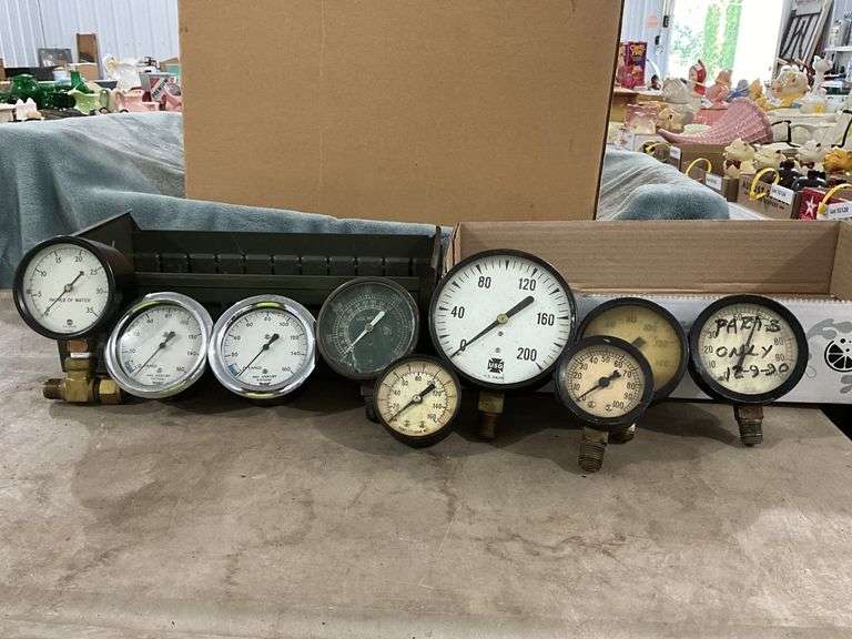 Assorted Vintage Gauges - Hamilton-Maring Auction Group