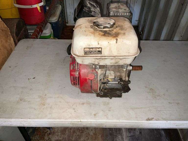 honda 5 1/2 hp gas motor, turns over - Hamilton-Maring Auction Group