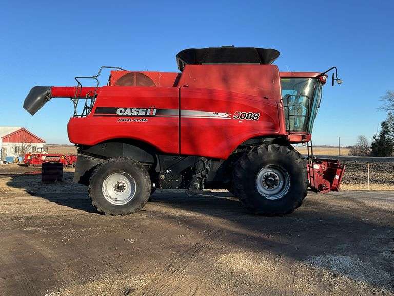 2010 Case IH 5088 Combine, 1851 Separator Hours, 2 - Hamilton-Maring ...