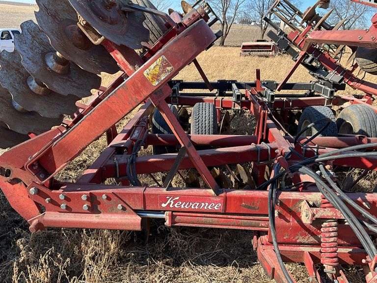 Kewanee 1100, 20ft Disc, remlinger rolling baskets - Hamilton-Maring ...