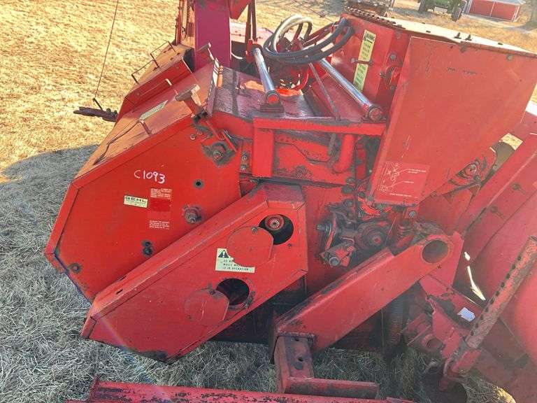 Gehl 1200 Forage Chopper with Hay and 2 row corn h - Hamilton-Maring ...