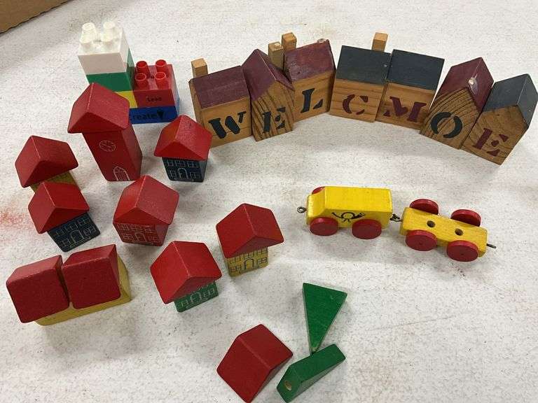 Toy wooden blocks - Hamilton-Maring Auction Group