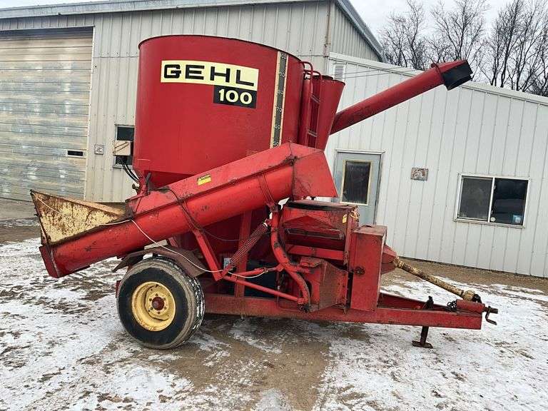 Gehl 100 Mixer Mill, Hammers Never Turned, Very Ni - Hamilton-Maring ...
