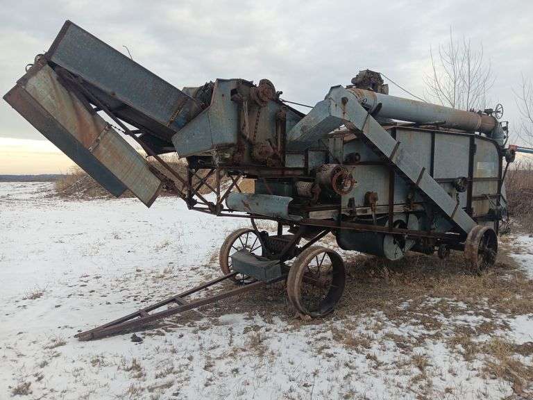 Belle City Hart Threshing Machine on Steel, SN: H4 - Hamilton-Maring ...