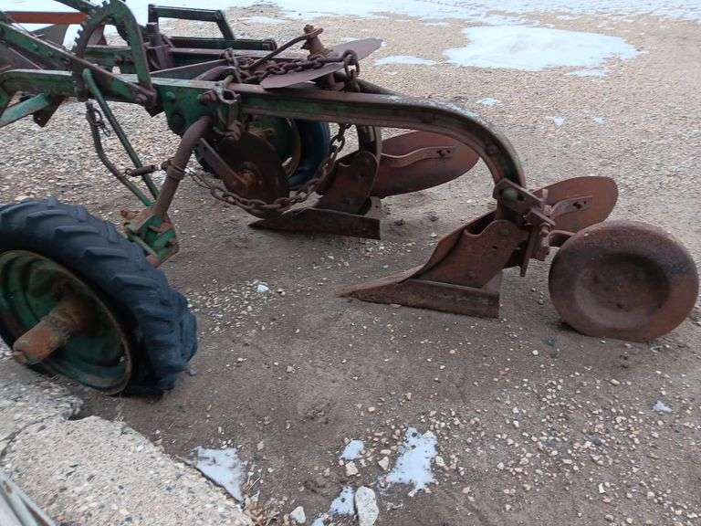 Case 2 x 14" Pull Type Plow - Hamilton-Maring Auction Group