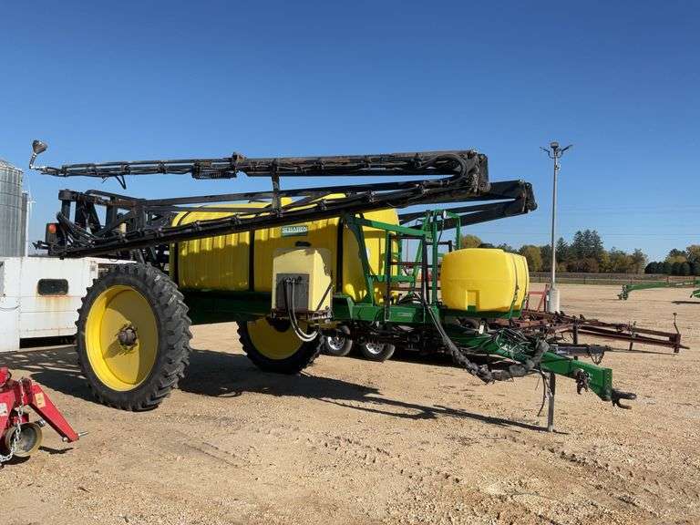 2004 Schaben Sprayer, 1250 gallon; 80ft boom, full marker ** Raven 450 ...