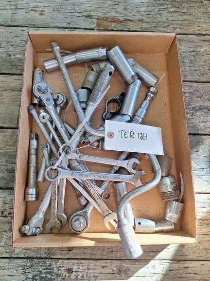 Flat of combination wrenches, sockets, socket wrenches, and Extensions ...