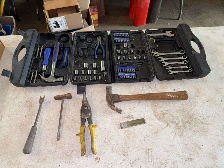 Tool Set, Hammer, Tin Snips - Hamilton-Maring Auction Group