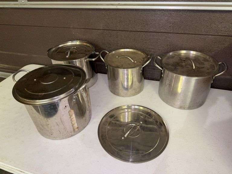 (4) Large Stock Cooking Pots - Hamilton-Maring Auction Group