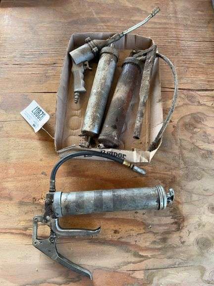 Grease Guns, Pnumatic Grease Gun - Hamilton-Maring Auction Group