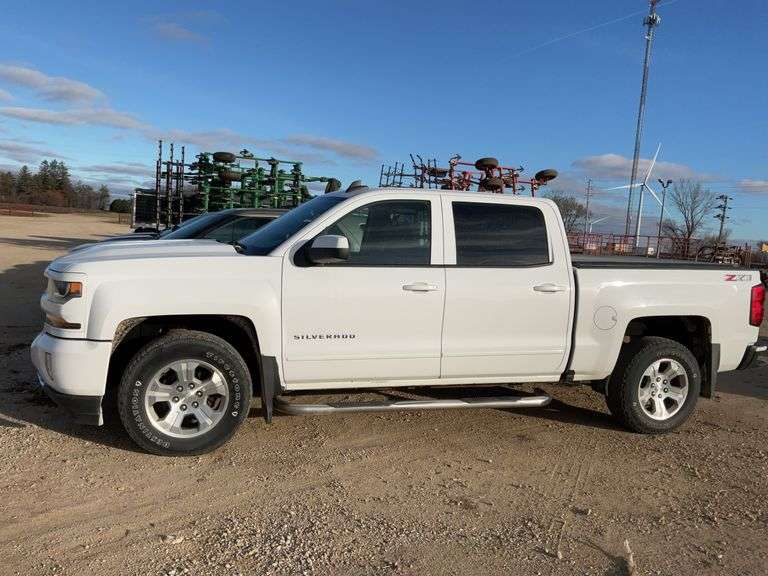 ** 2018 Chev Silverado Z71 4dr, 270k miles; 4wd, PL/PW, needs motor ...