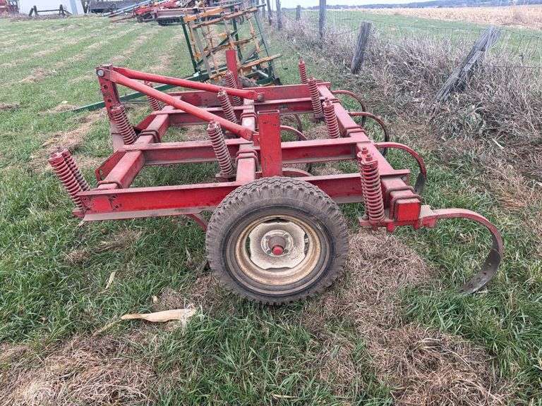 Bush Hog 9’ 10 Shank 3 Point Chisel Plow, SN:D608153 - Hamilton-Maring ...