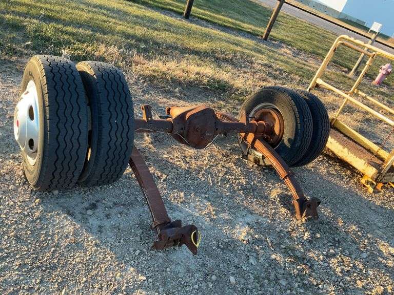 Tandem axle w/gear box - Hamilton-Maring Auction Group