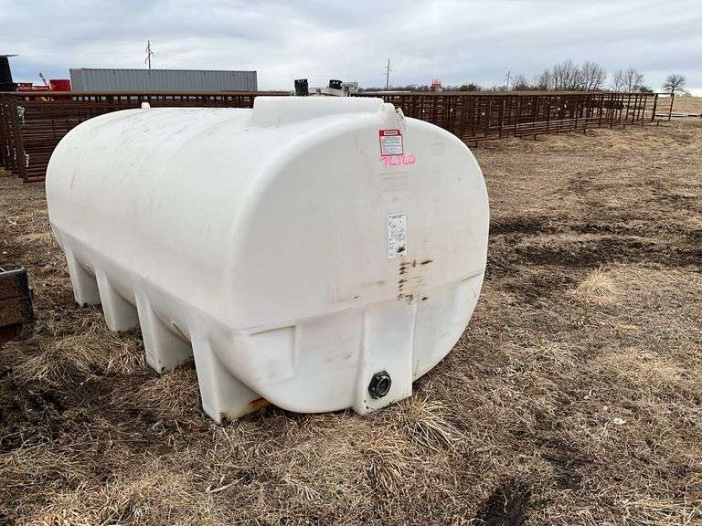 1800 Gallon Horizontal Poly Tank, 3" outlet - Hamilton-Maring Auction Group