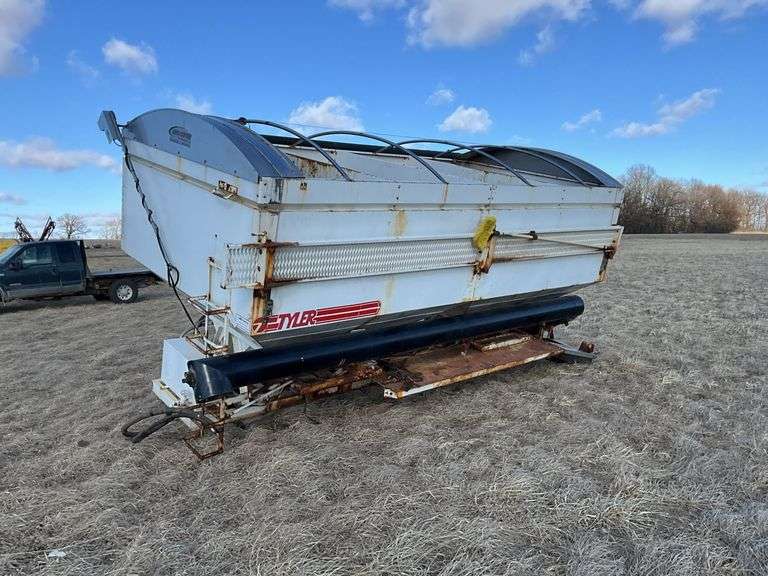 Tyler 8Ton 4 Compartment Dry Fertilizer Tender,Pow - Hamilton-Maring ...