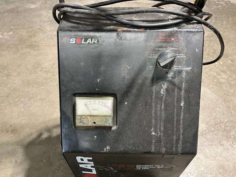 Solar Battery Charger - Hamilton-Maring Auction Group