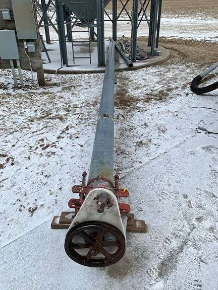 8"x27' Cross Auger Selling Offsite, Seller Would L - Hamilton-Maring ...