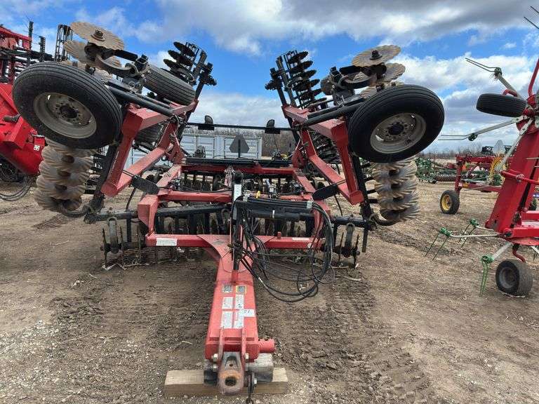 Case IH 330 Tru-Tandem High Speed Disc, 25', Rock - Hamilton-Maring ...