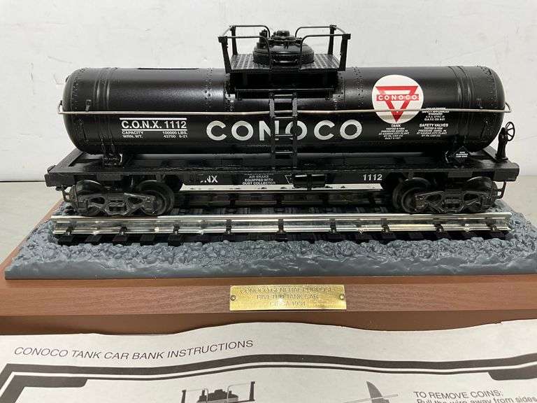 K-Line Electric Trains Conoco Riveted Tank Car Cir - Hamilton-Maring ...