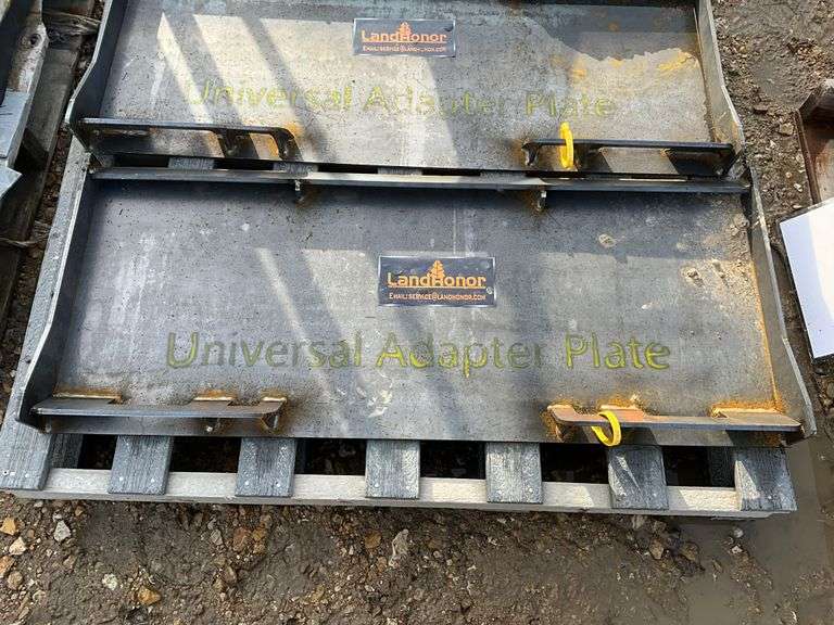 Unused 2024 Skid Steer Universal Adapter Plate Att - Hamilton-Maring ...