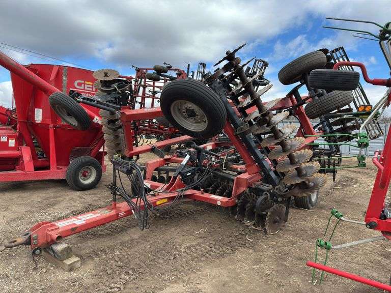 Case IH 330 Tru-Tandem High Speed Disc, 25', Rock - Hamilton-Maring ...