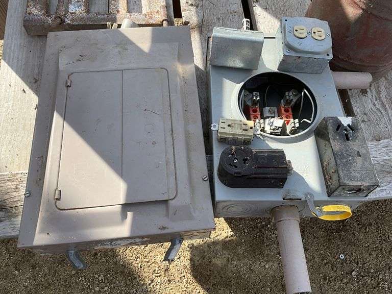 Electrical boxes & plugs - Hamilton-Maring Auction Group