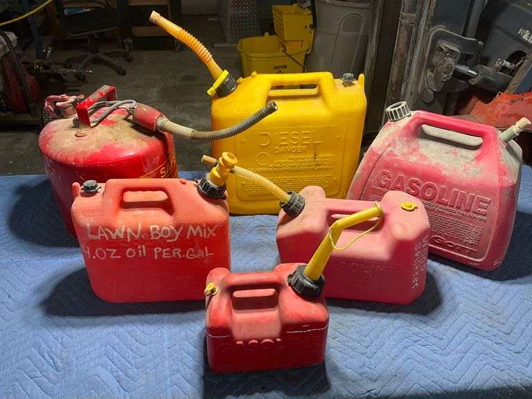 (6) Gas & Fuel Cans - Hamilton-Maring Auction Group