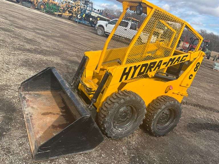 Hydra-Mac 8C Skid Loader, 3430 Hours, Cage Cab, Ne - Hamilton-Maring ...