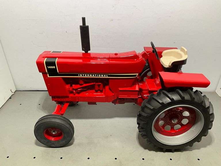 Scale Models International 1466 Tractor, 1/8 Scale - Hamilton-Maring ...