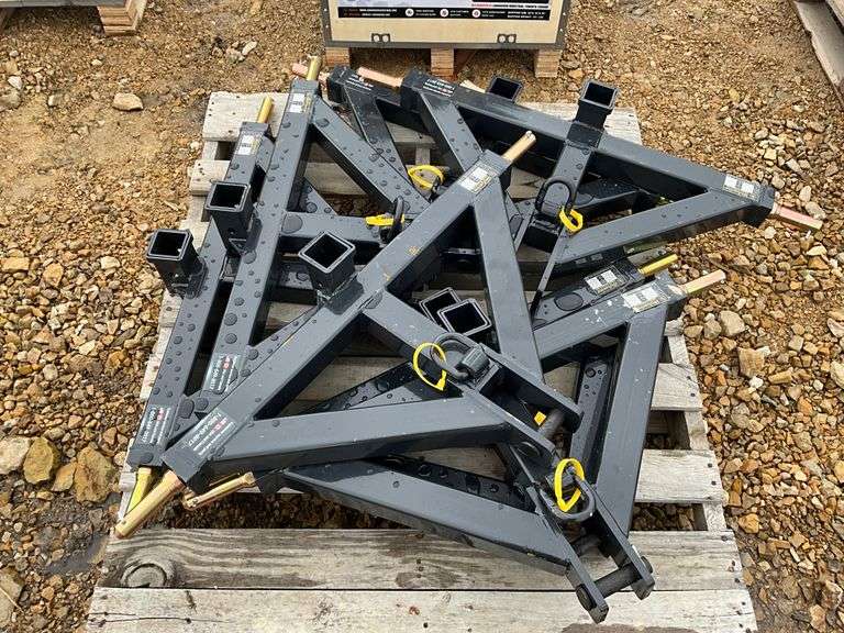 Unused 2024 Tractor Class 1 Quick Hitch Attachment - Hamilton-Maring ...
