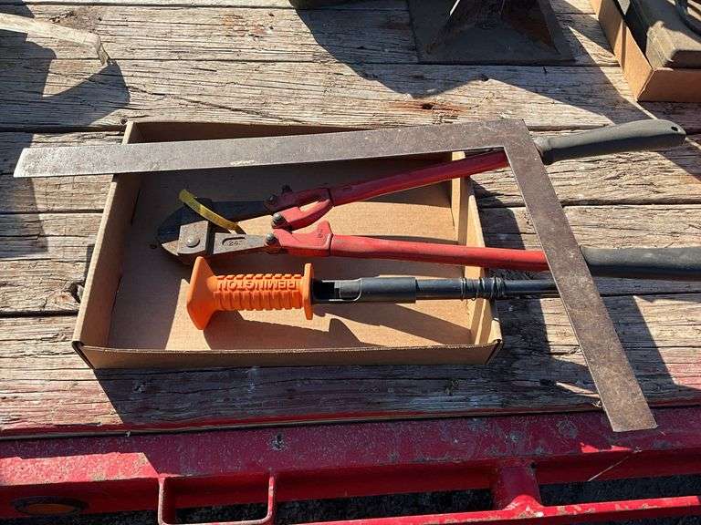 Bolt cutter, square, Remington actuated tool - Hamilton-Maring Auction ...