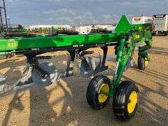 John Deere 3710 7 Bottom Plow - Hamilton-Maring Auction Group