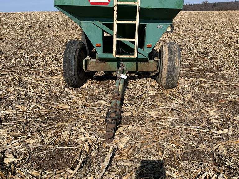 J&M Model 350 Gravity Flow Wagon, 13 Ton Running G - Hamilton-Maring ...