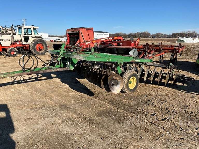 John Deere 210 13ft Disc, 3 Bar Harrow - Hamilton-Maring Auction Group