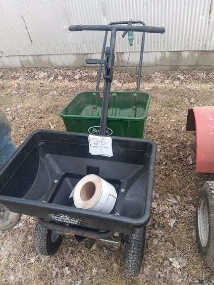 Scotts fertilizer spreader, groundwork pro series - Hamilton-Maring ...