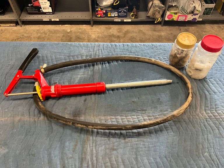 Lincoln hand pump & hose fittings - Hamilton-Maring Auction Group