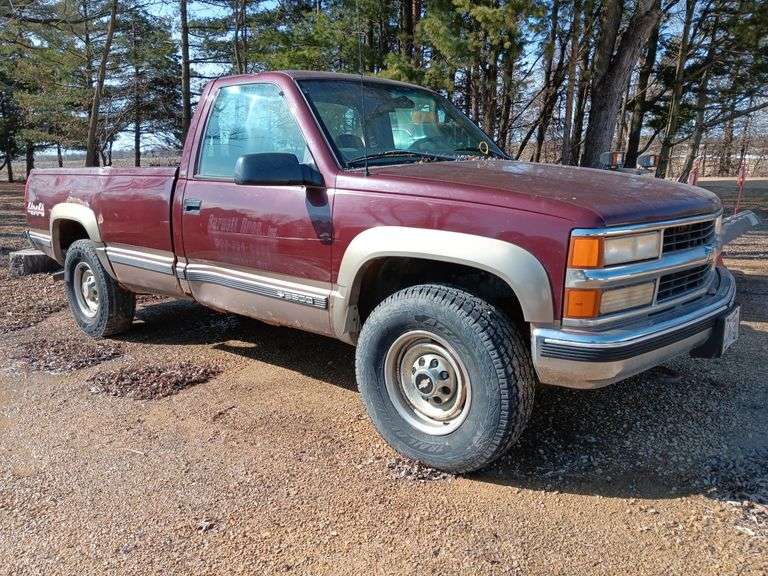 1998 Chevy 3500 Pickup, 4x4, 5.7L V8, 190,854 - Hamilton-Maring Auction ...