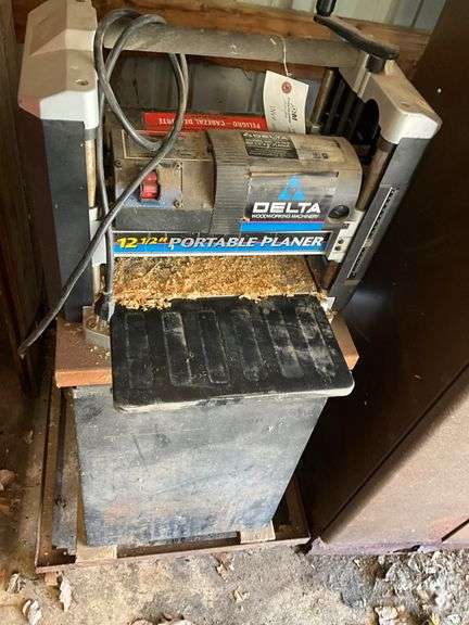 Delta Model No.22-560 Planer on Stand - Hamilton-Maring Auction Group