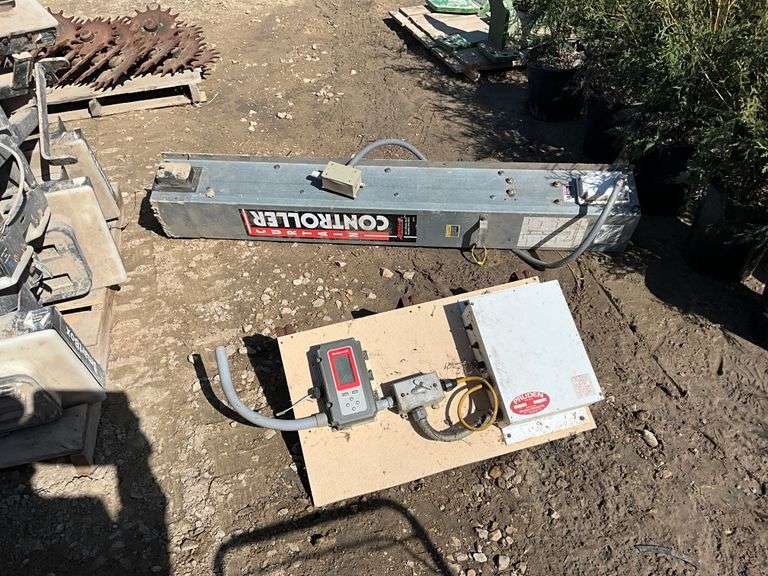 Curtain Controller for hog barn curtains, 30RPM; w - Hamilton-Maring ...