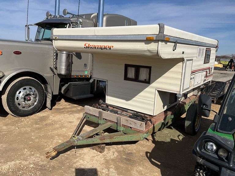 Skamper 080S pick up camper on HMDE heavy duty uti - Hamilton-Maring ...