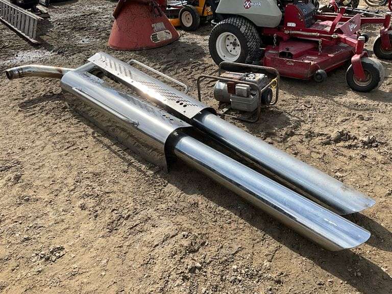 Straight pipes for semi - Hamilton-Maring Auction Group