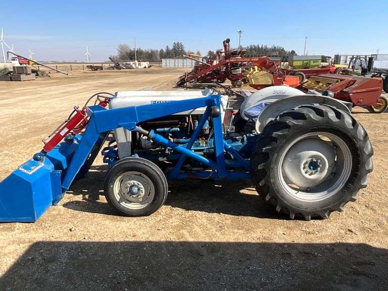 Ford 4000 Tractor w/Loader, Gas - Hamilton-Maring Auction Group