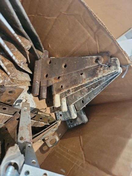 Assorted Hinges - Hamilton-Maring Auction Group