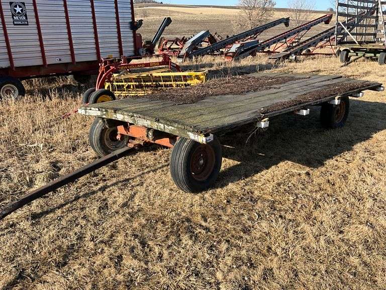 14 ft x 9 ft flat bed on Minnesota Running Gear - Hamilton-Maring ...