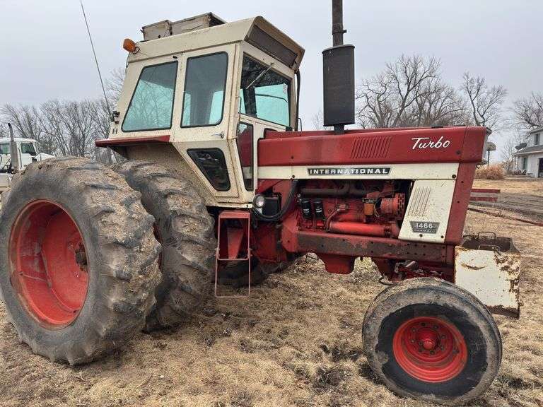 1972 International 1466 Turbo 2WD Tractor, One Own - Hamilton-Maring ...