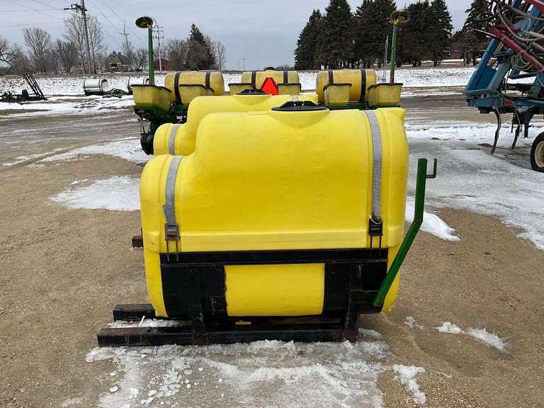 (2) 250 gallon spray tanks w/hoses, pump & 440 mon - Hamilton-Maring ...