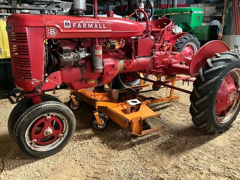 Farmall B with Woods Belly Mower - Hamilton-Maring Auction Group
