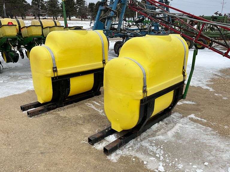 (2) 250 gallon spray tanks w/hoses, pump & 440 mon - Hamilton-Maring ...